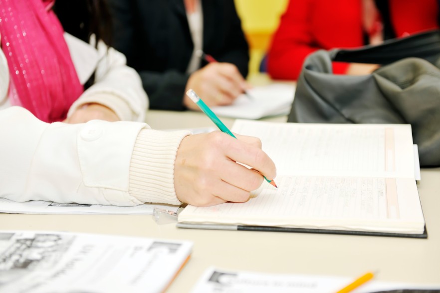 Evolution of Gillette Razor Blades Essay